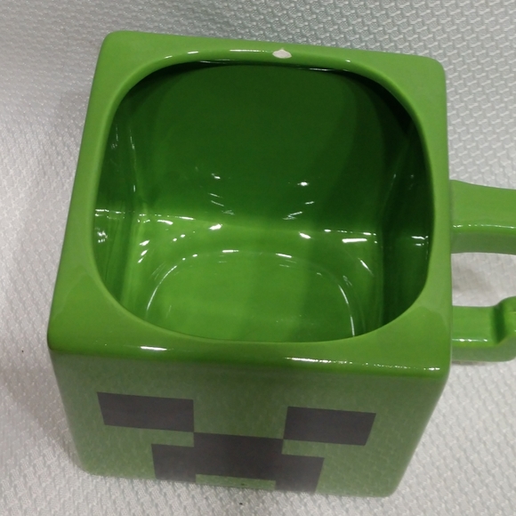 Zak's | Dining | Huge 45 Minecraft Creeper Face Mug Good Condition 2 ...